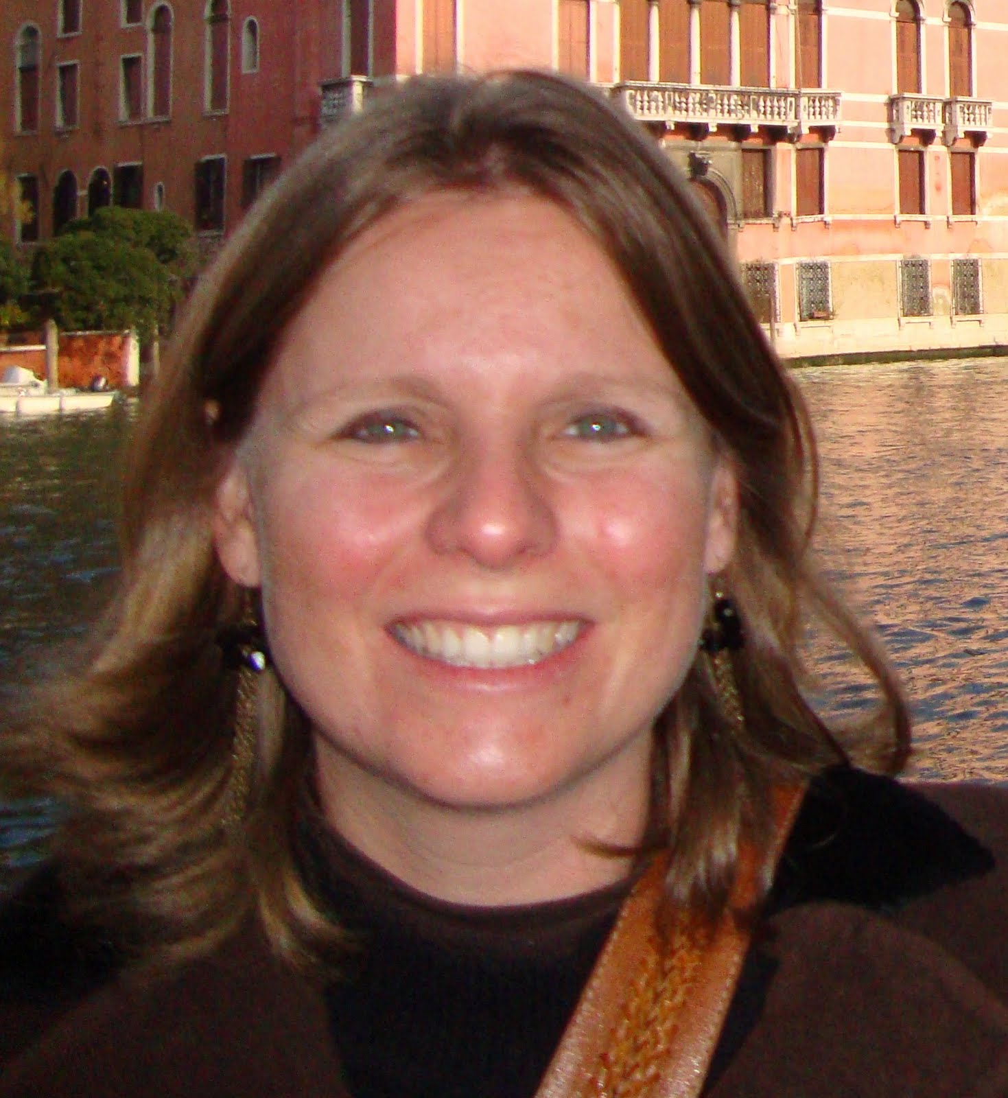 Ouvir para construir: Quem Somos