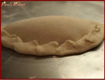 Purva's Daawat: Ghughra ~ Karanji ~ Gujjia