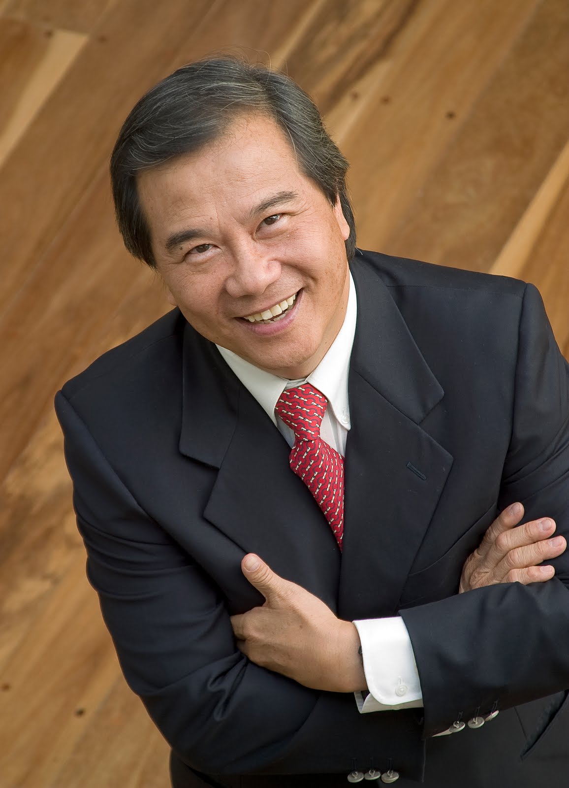 POIESIS: "Pensar é um mau uso da mente" Robert Wong