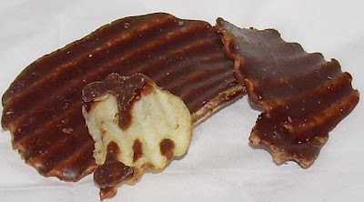 Japanese Snack Reviews: Royce Chocolate-covered Potato Chips