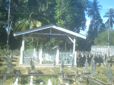 SENI LAMA MELAYU (MALAY OLDEN ART): Makam (Tomb of) Tok Selehor)
