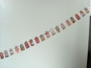 Lizzie Made: Baby - and Big - Buntings...