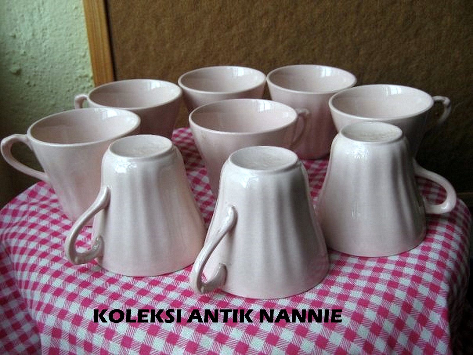 KOLEKSI ANTIK NANNIE: CAWAN MINI J G MEAKIN
