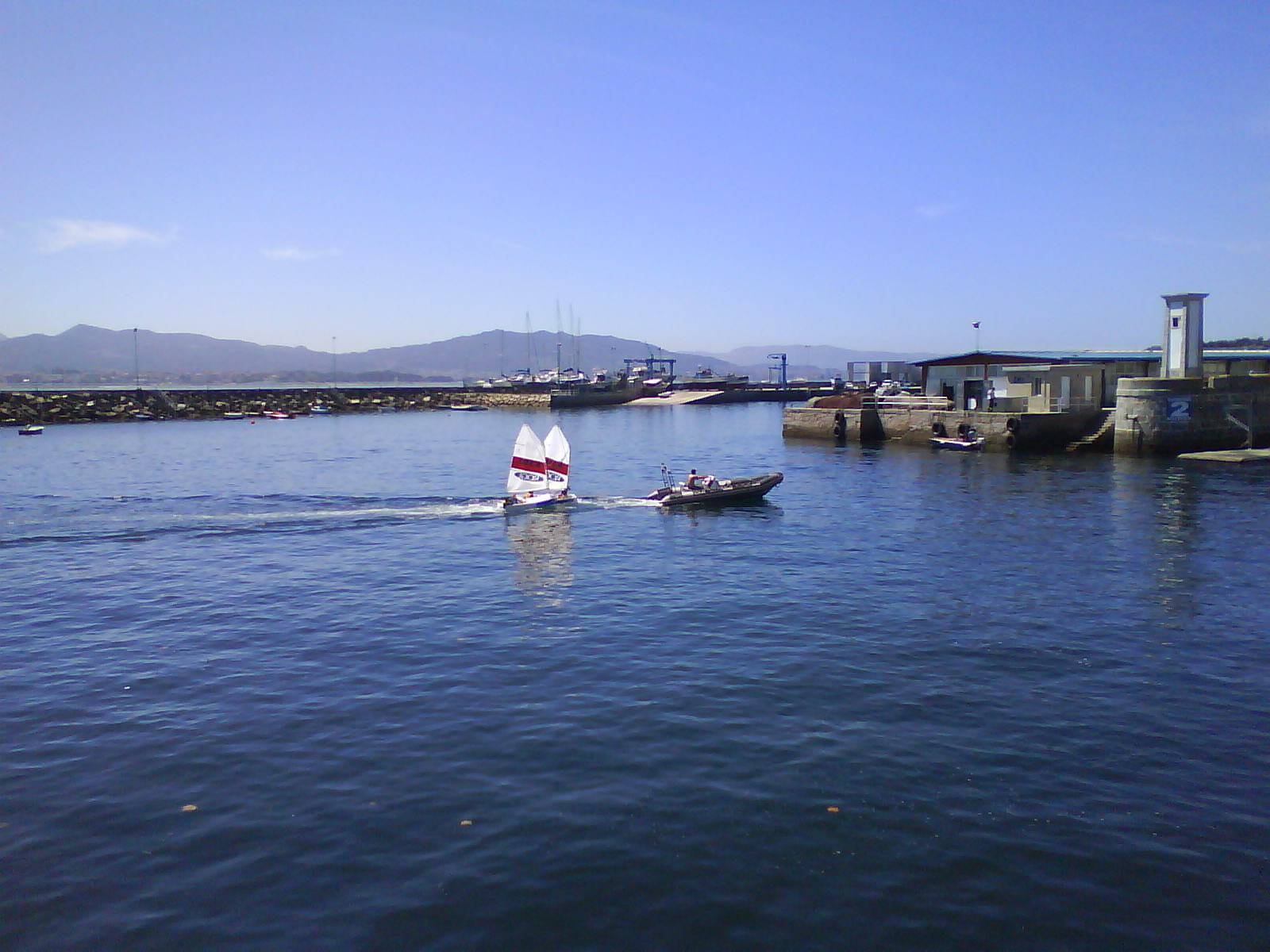 PUBLICACIONES DE JAVIER: UNA TRAVESÍA POR LA RÍA DE VIGO