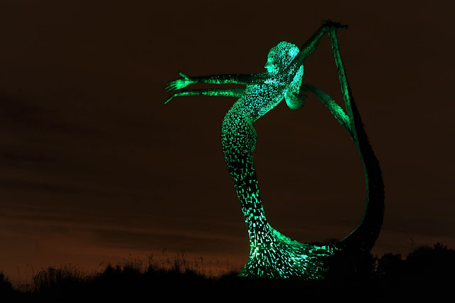 Arria – Day Time Diva becomes Late Night Lovely ~ Kuriositas