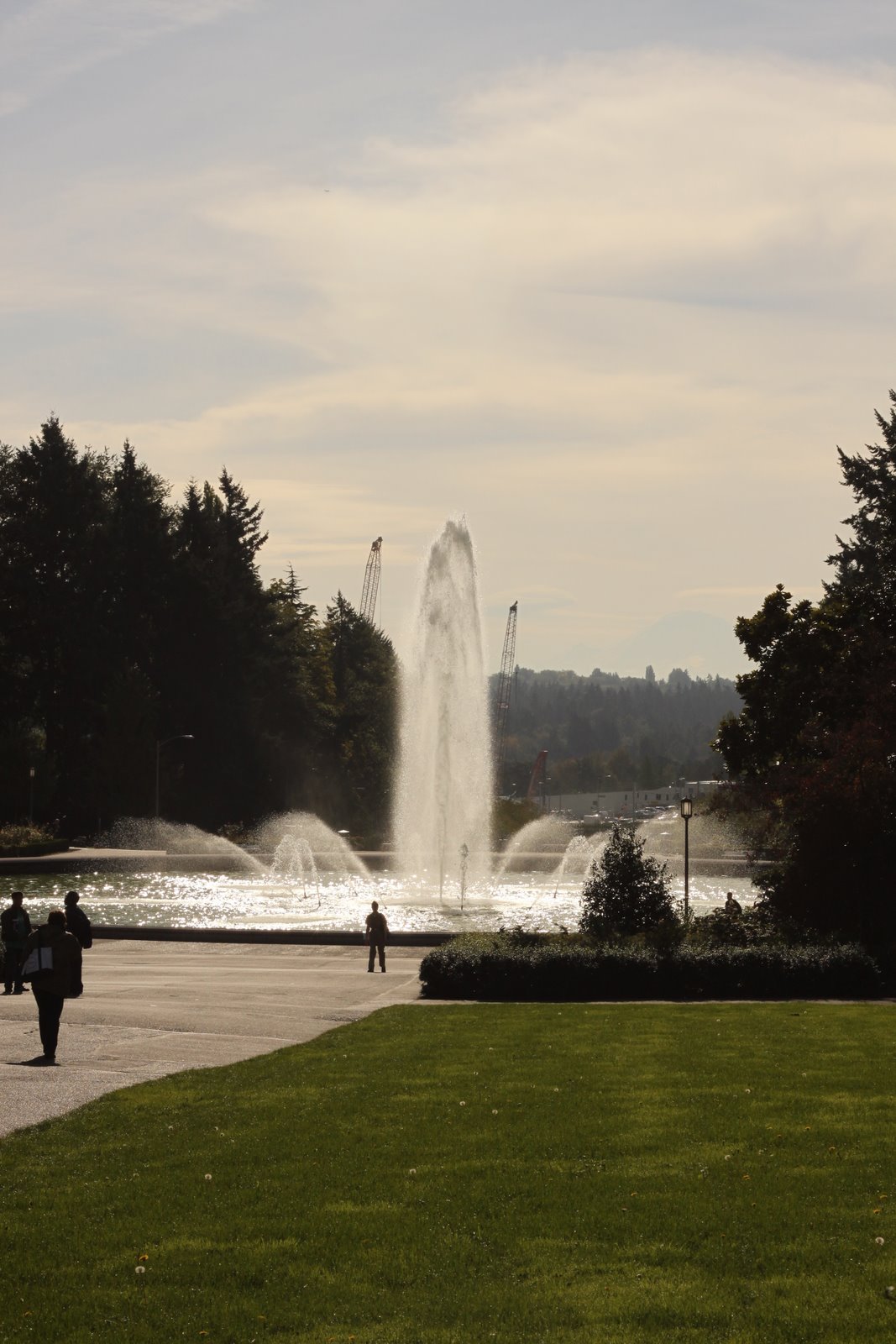 Apt 10 Photography: UW - Drumheller Fountain