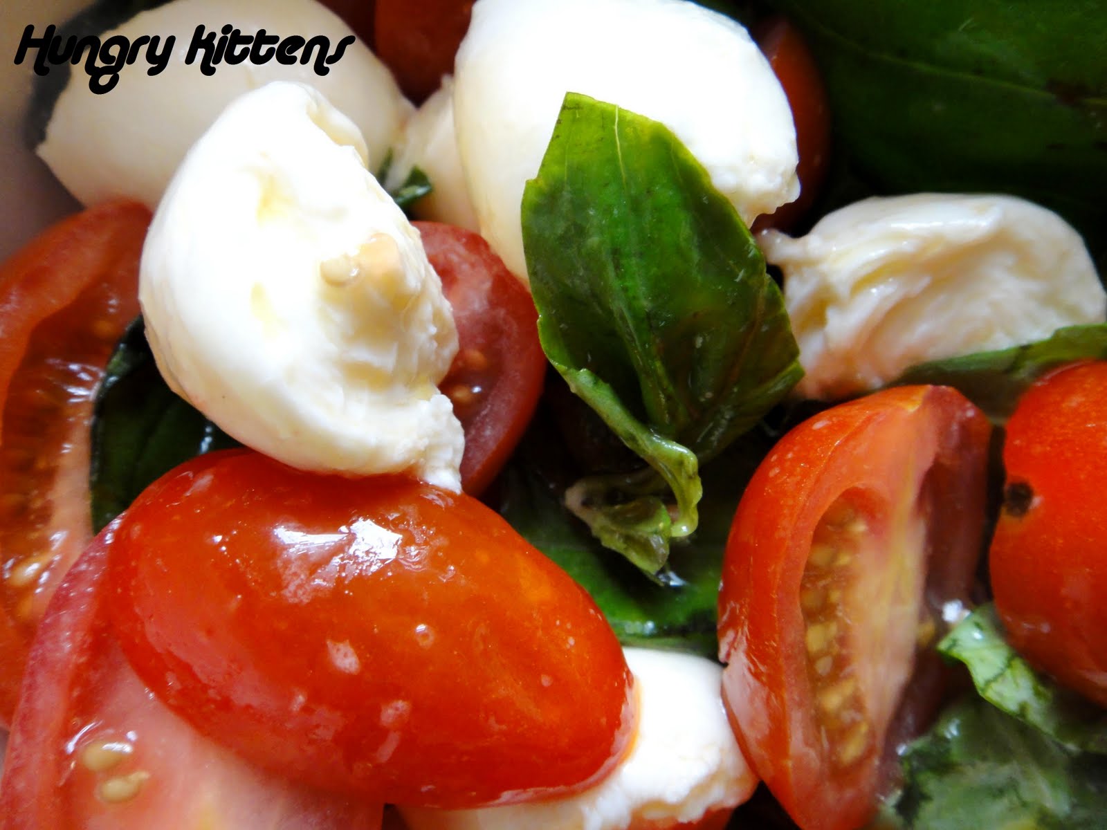 Hungry Kittens: Cherry Tomato, Basil and Bocconcini Salad