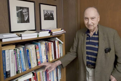 Terra Incognita: Pioneer psychedelic therapist Abram Hoffer dies at 91