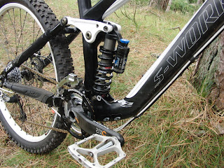 All Mountain Next: Review: FOX DHX 4.0 2010