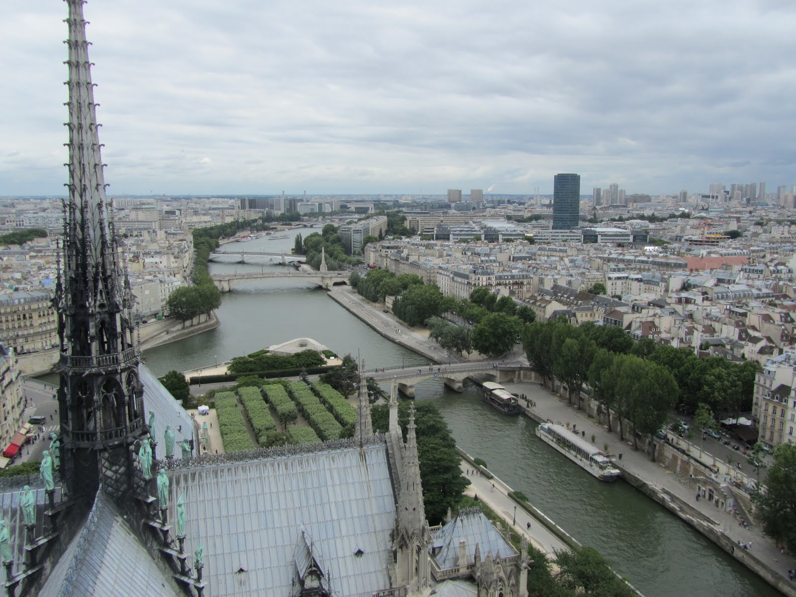 The Fleming Family: Arriving in Paris and Notre-Dame de Paris