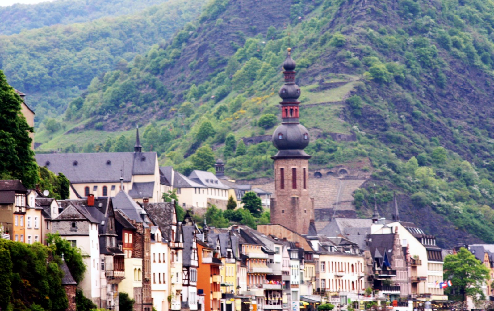 EXPATS AGAIN: MOSELLE VALLEY
