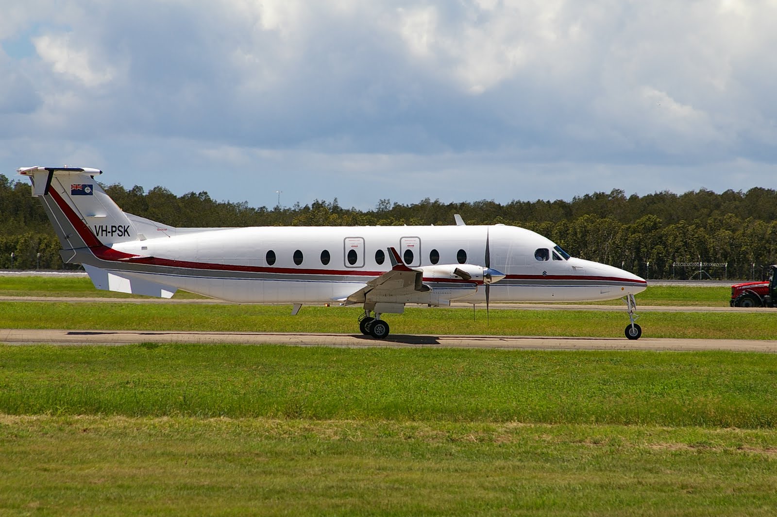 South East QLD Aviation News.: QLD GOVT B1900 VH-PSK at BNE