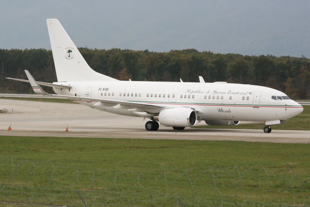 Geneva Spotting: B73W 3C-EGE GVA 22/10/2010 Photo: Corentin