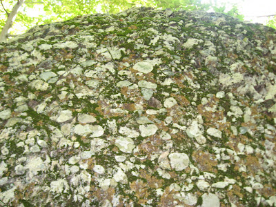 NEW ENGLAND FOLKLORE: The Spirits of Anawan Rock