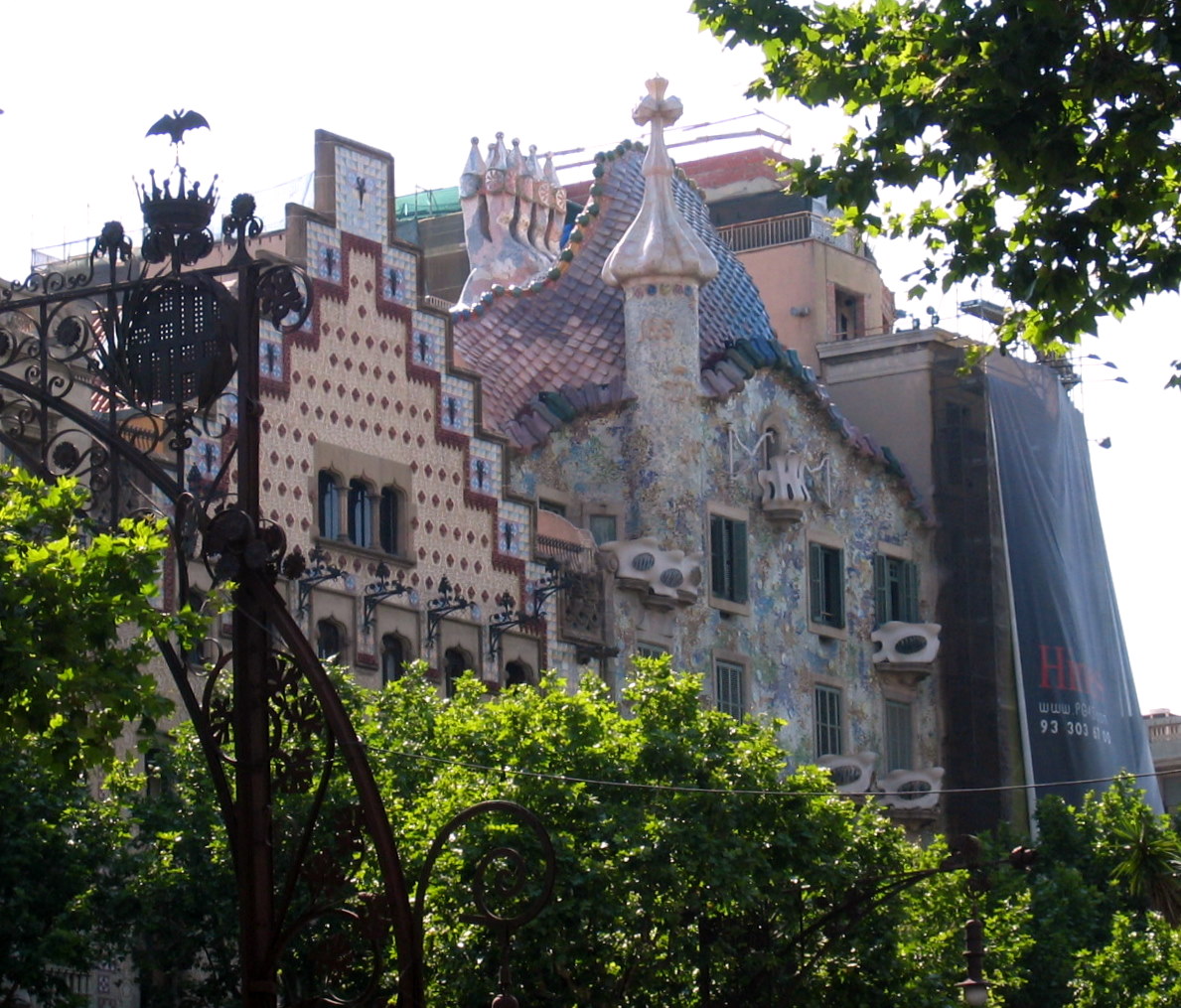 Tourism Adventure: Casa Batllo the Good Building