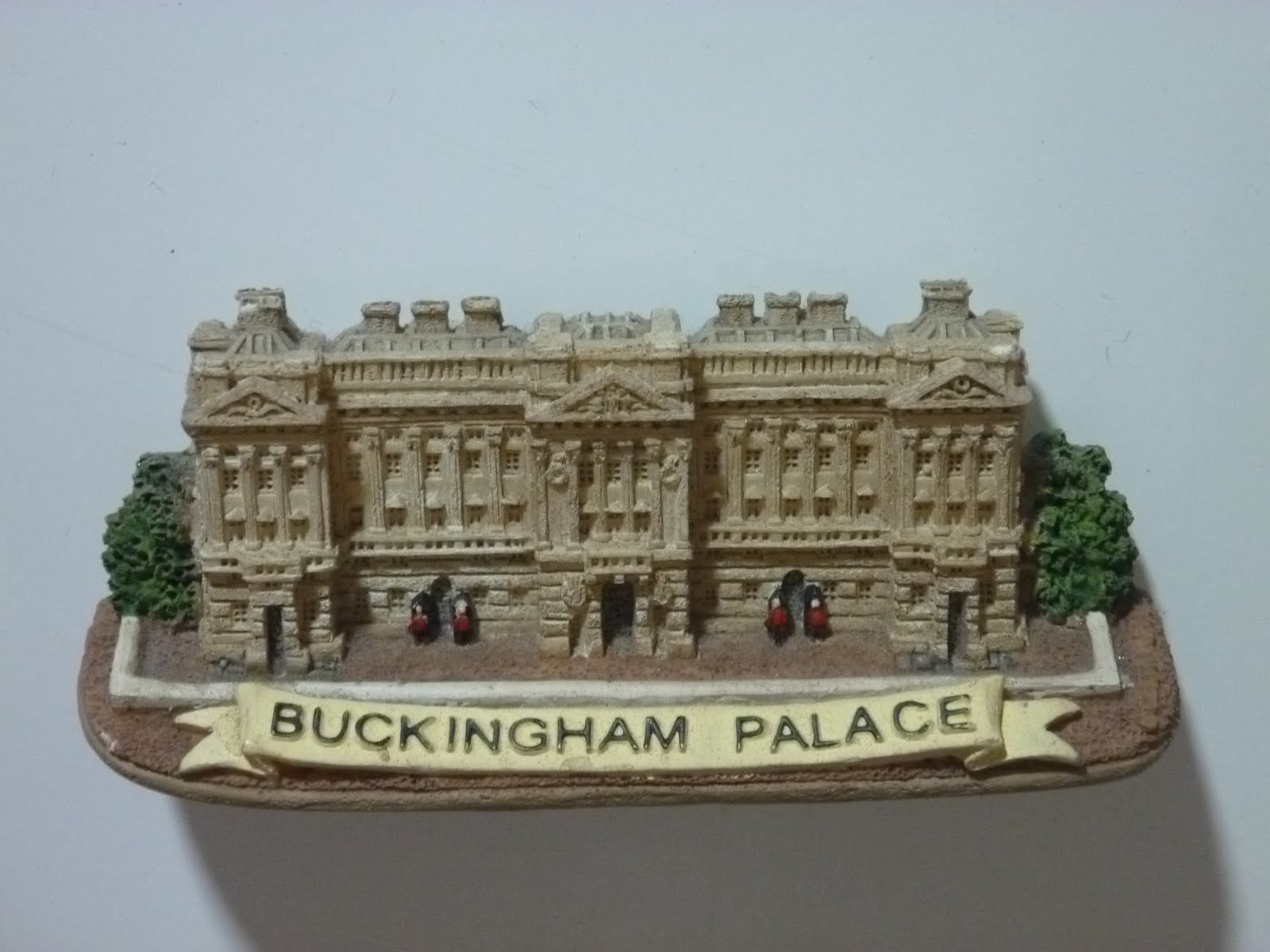 Collectibles Lovers: Buckingham Palace