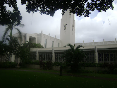 Life in a Treehouse: Honolulu Tabernacle