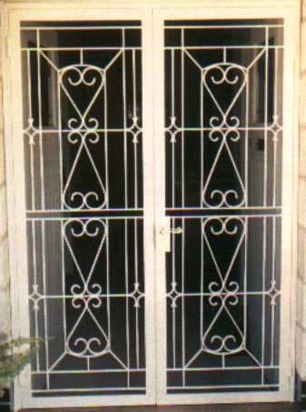 Savei Metal Art & Aluminium Works: milango na madirisha mbalimbali