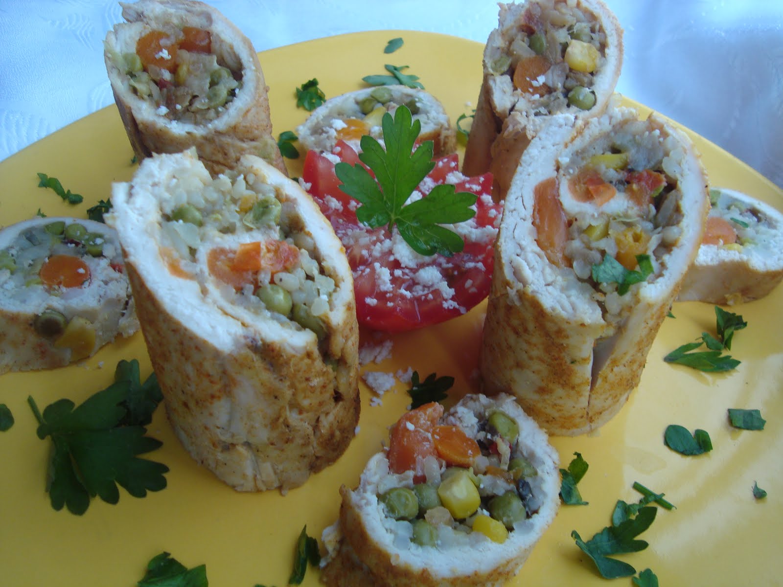 Rulada de pui cu orez si legume - CAIETUL CU RETETE