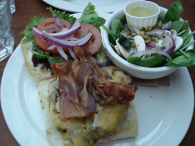 Oh My Calico!: Tree House Cafe - Salt Spring Island