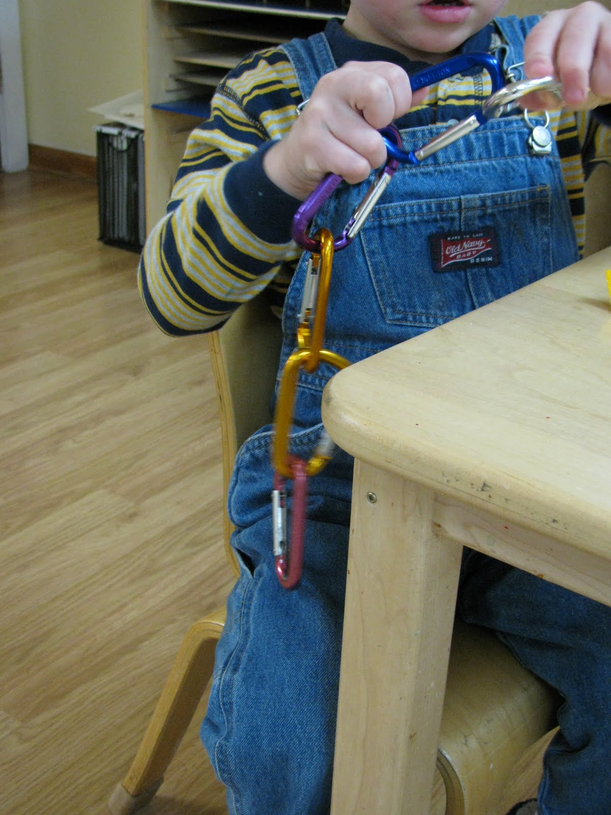 itty bitty love: busy hands