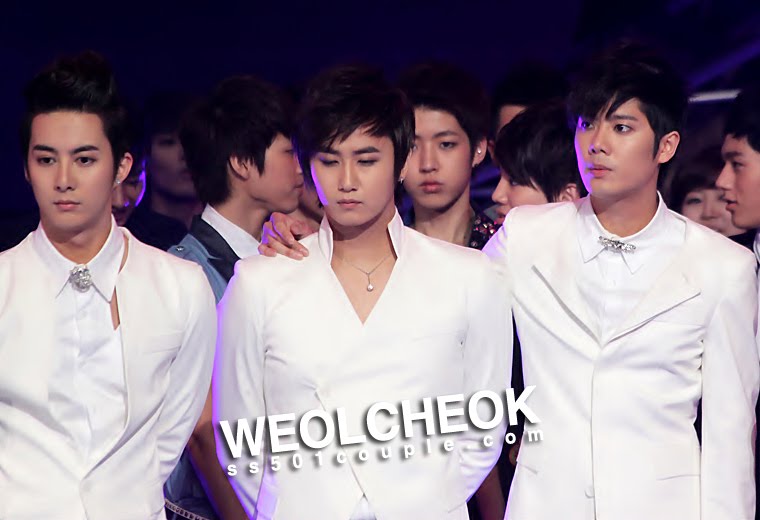 SS501 SARANGHAE: Picture SS501 LOVE YA WIN on Music Bank 2010