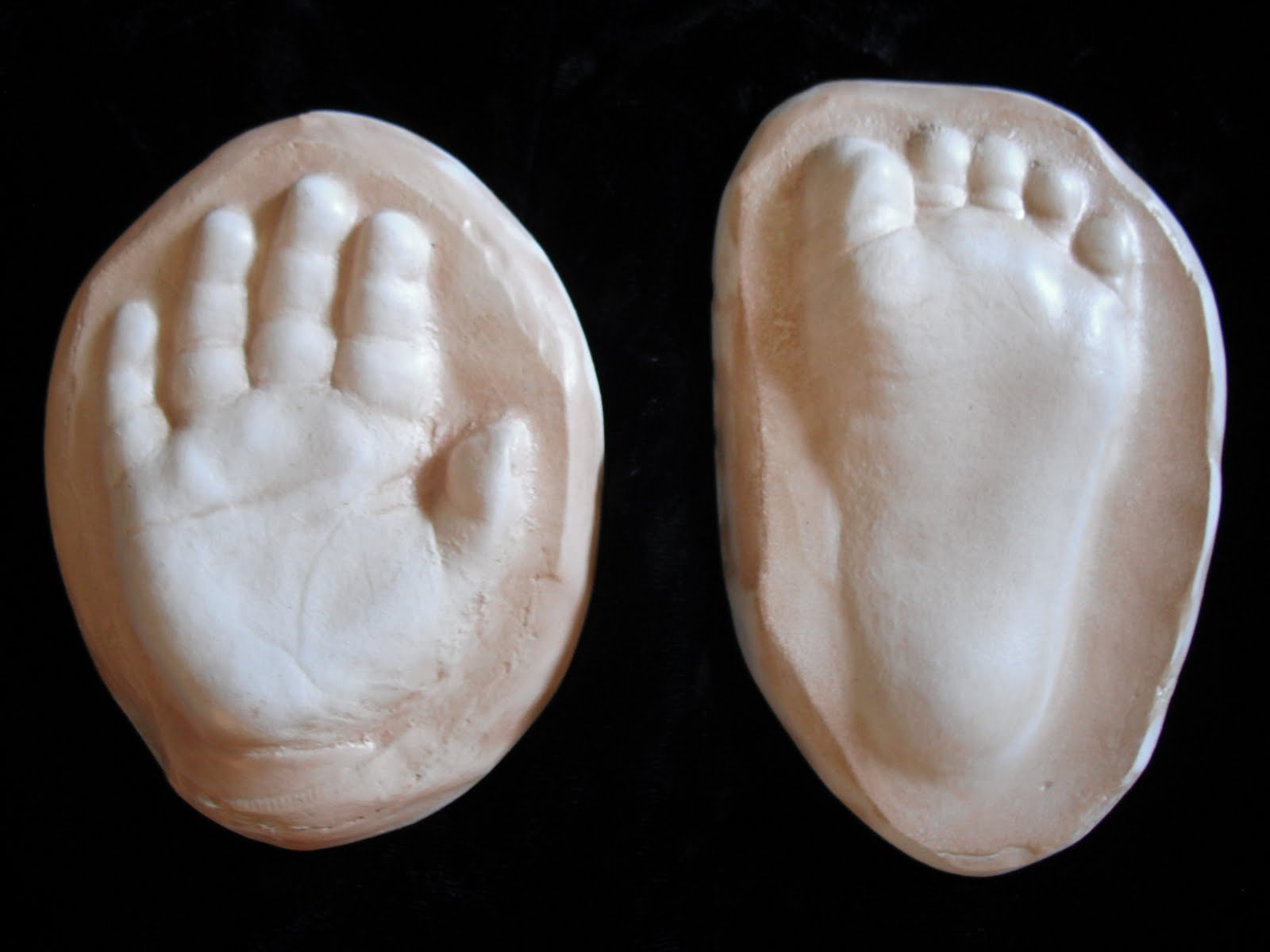 Handprints in Clay: 2D Casts