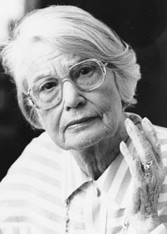Rey Lennon Observer: Elisabeth Noelle-Neumann (1916 / 2010)