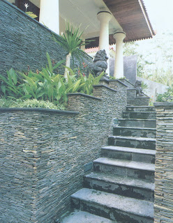 CIPTA ALAMANDA: Tangga batu alam