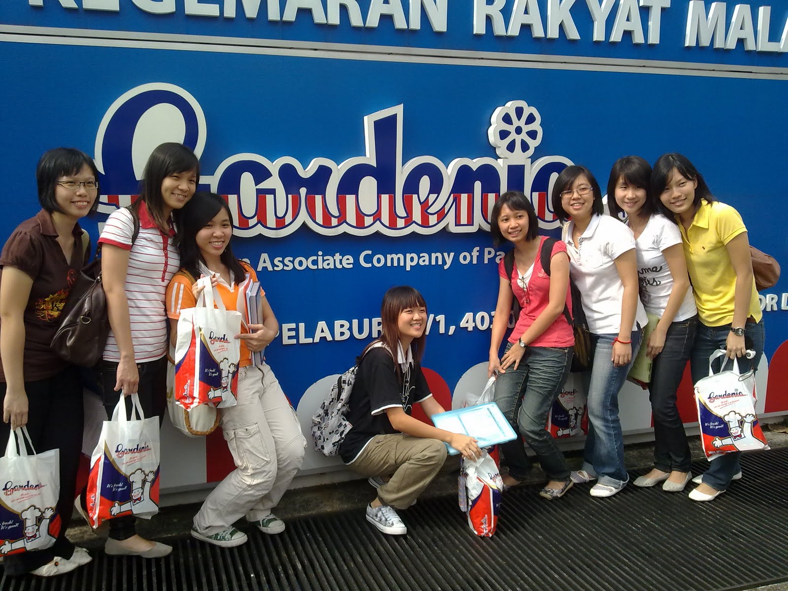 Careening-Life: Visit to Gardenia Factory