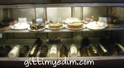 Gittim Yedim: İnci Profiterol {Beyoğlu - Istanbul}