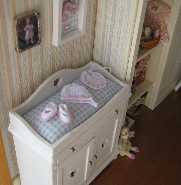 Liberty Biberty: Tiny baby things and other gifts!