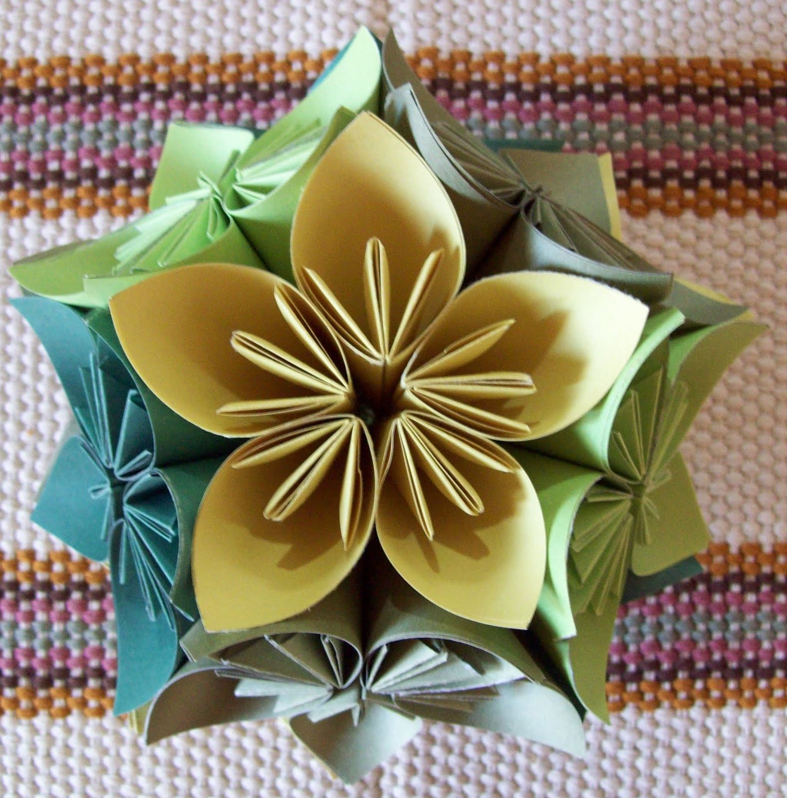 tierra media blog: Origami modular de flores