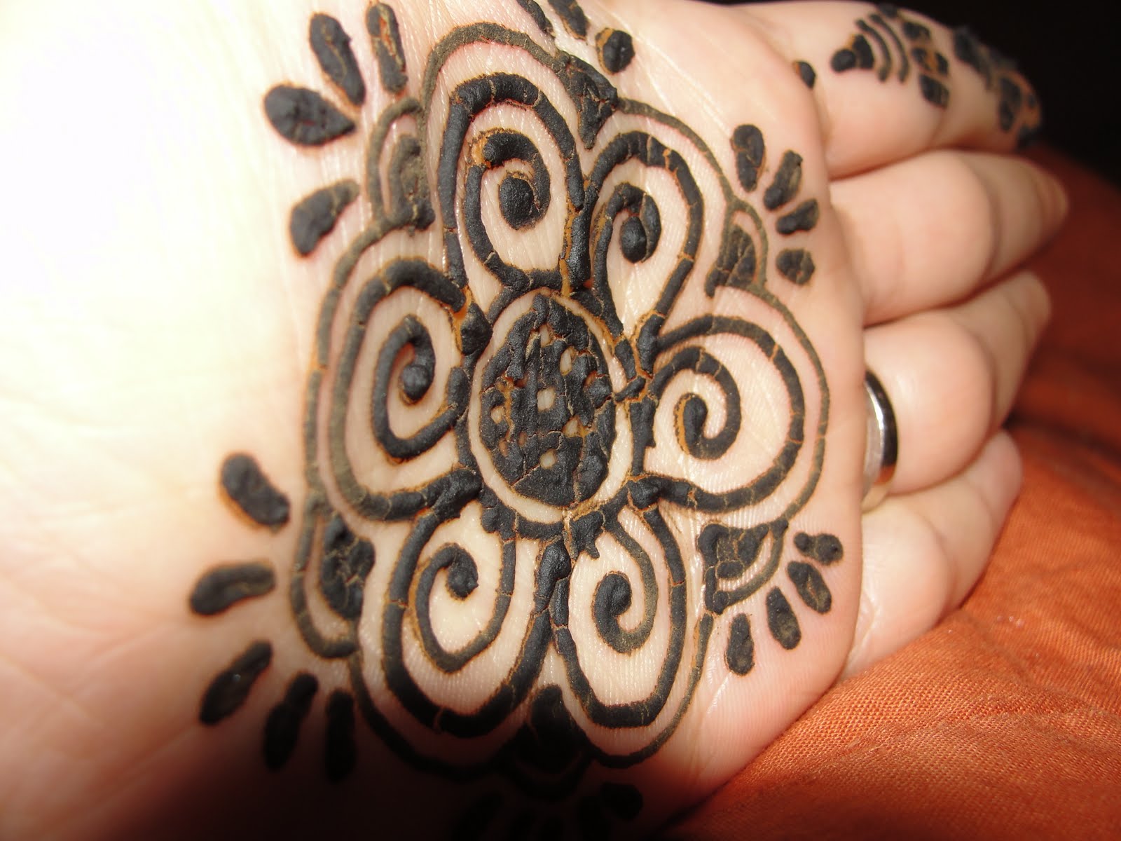 Red Impression: Mehndi/Henna Designs for various occasions