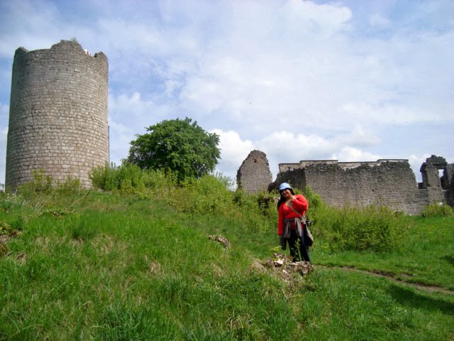 EuroAngel Graffiti » Blog Archive » My World at the castle Ruins in ...
