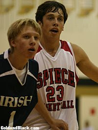 Hoops Mongrel: Sullivan Star Rhett Smith Coming up Big.