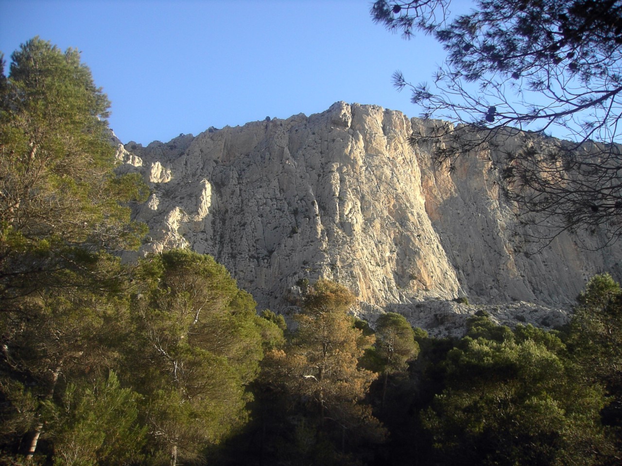 enriquemonte: LEIVA, VIA CARRILLO-CANTABELLA, 6a, 200m. Murcia, SEMANA ...