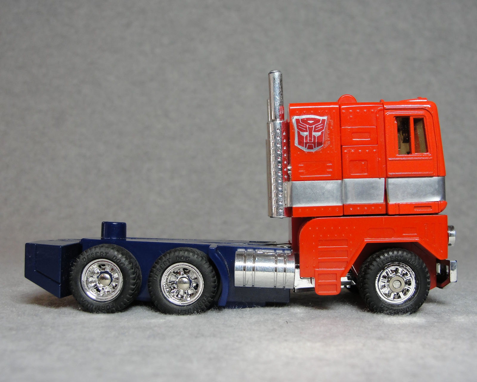 Jamspeed's Toys: Autobot Optimus Prime
