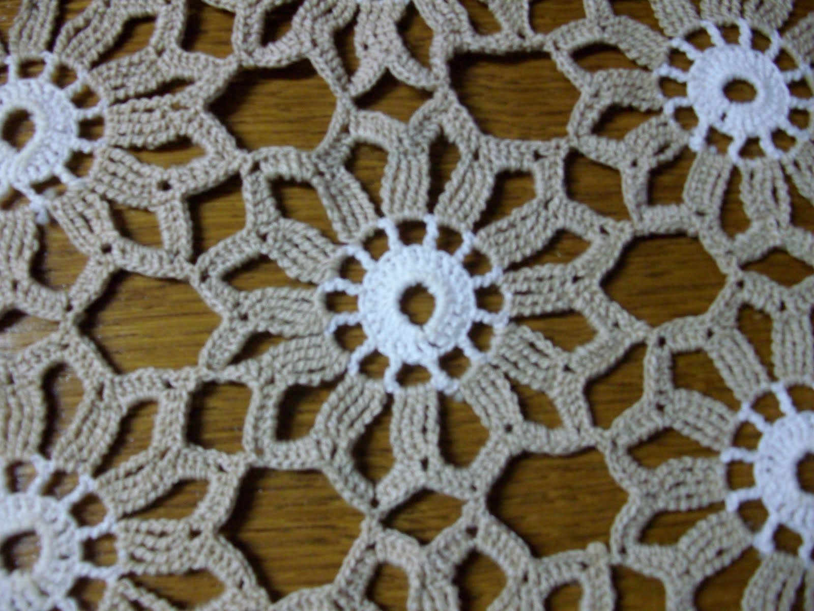 Croset macramea (mileuri) lucrate manual