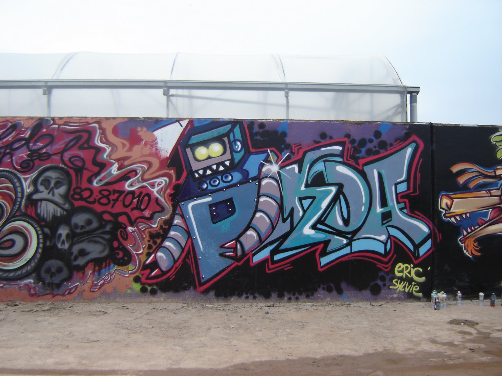 Fosa Graffiti (edu): Gran Pintada Viejuna: Mega Graffiti Gavà 17-4-2010