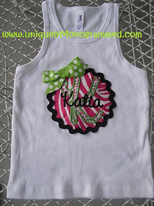 Uniquely Monogrammed: Initial T with ric rac embellished Circle patch