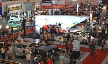 Cosmo Manila: Manila International Auto Show (MIAS) 2010 A Success