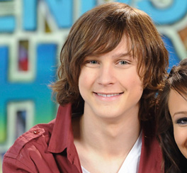 Personajes: Logan Miller