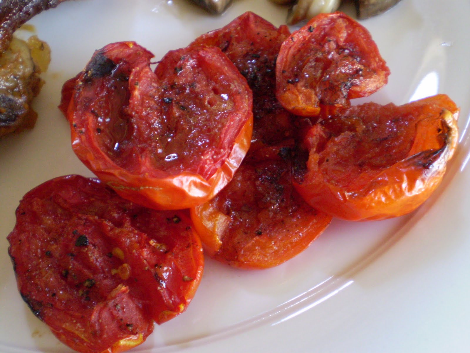 The Domestic Engineer: Sweet Roasted Tomatoes