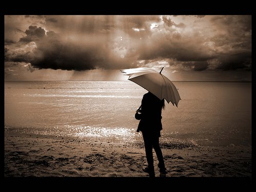 Beautiful Illustrated Quotations: Hope Transforms Our Lives in Tough Times