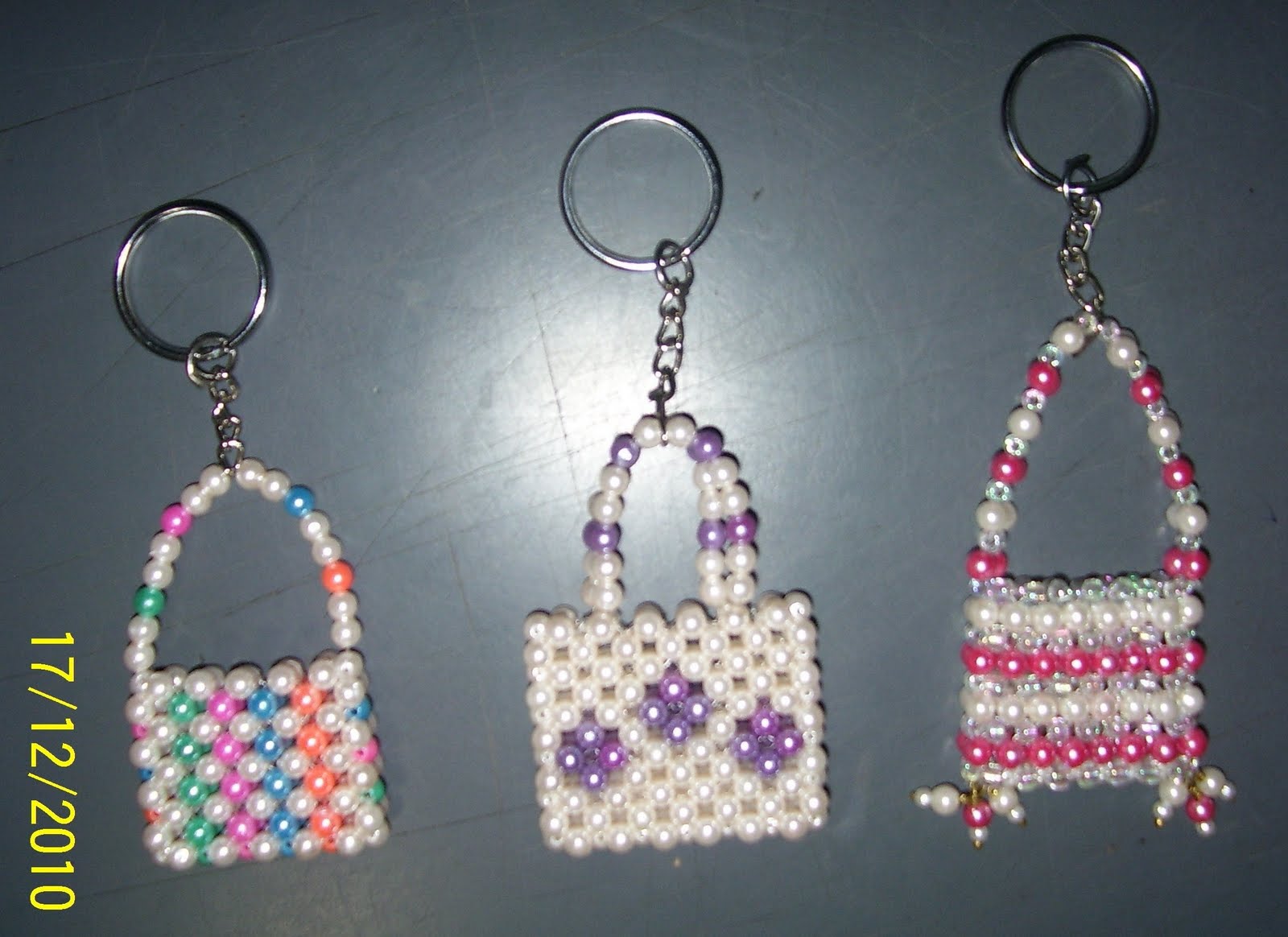 Bhuvana's Creative World: Beaded key chain
