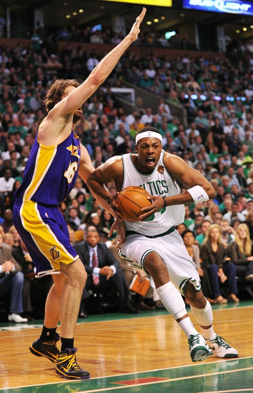 Champs: Larry O’Brien Trophy in Game 6