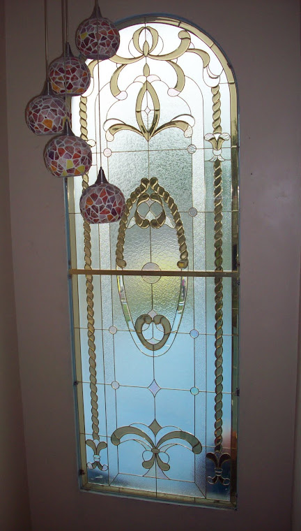 KACA PATRI, INLAY, GRAFIR: motif kaca patri dan inlay