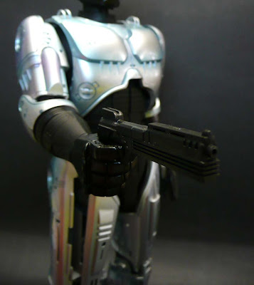 toyhaven: Hot Toys RoboCop (The First)