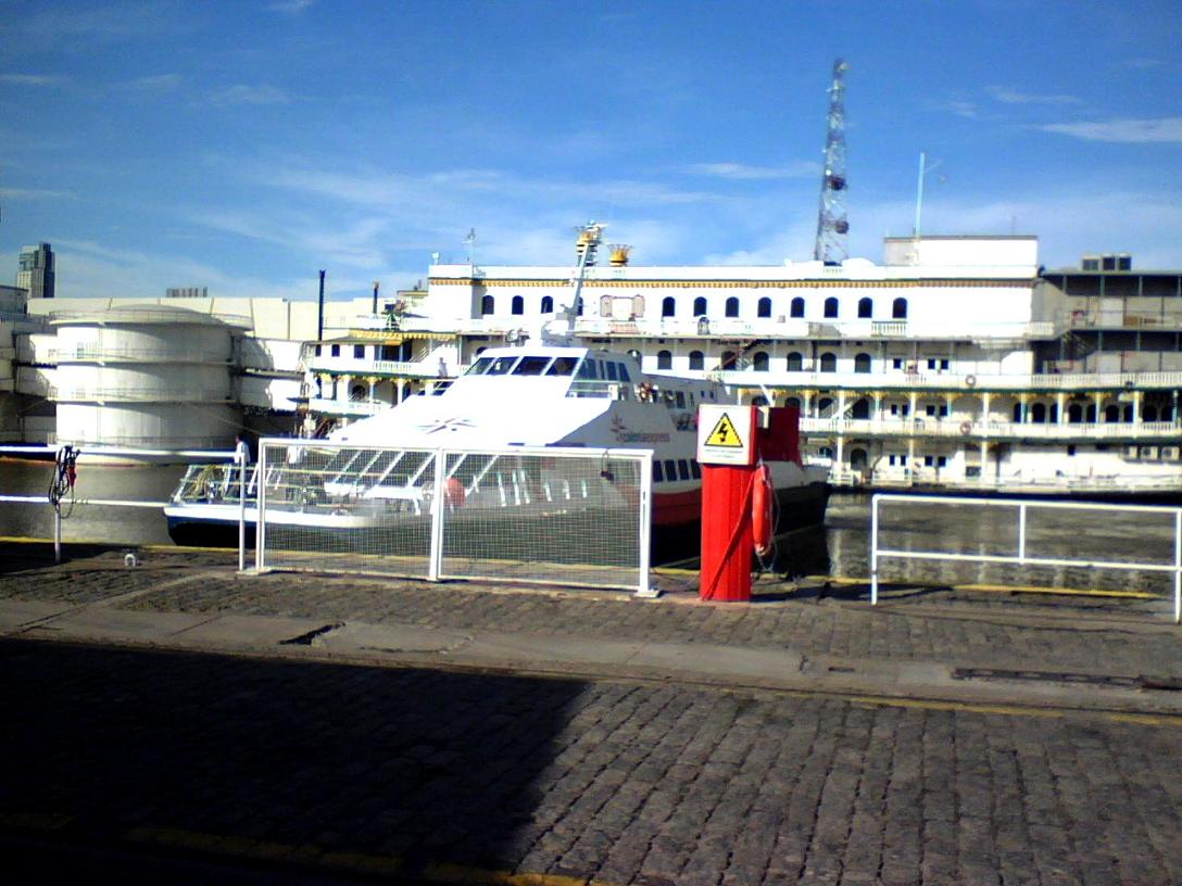 pensando la bronca: COLONIA EXPRESS